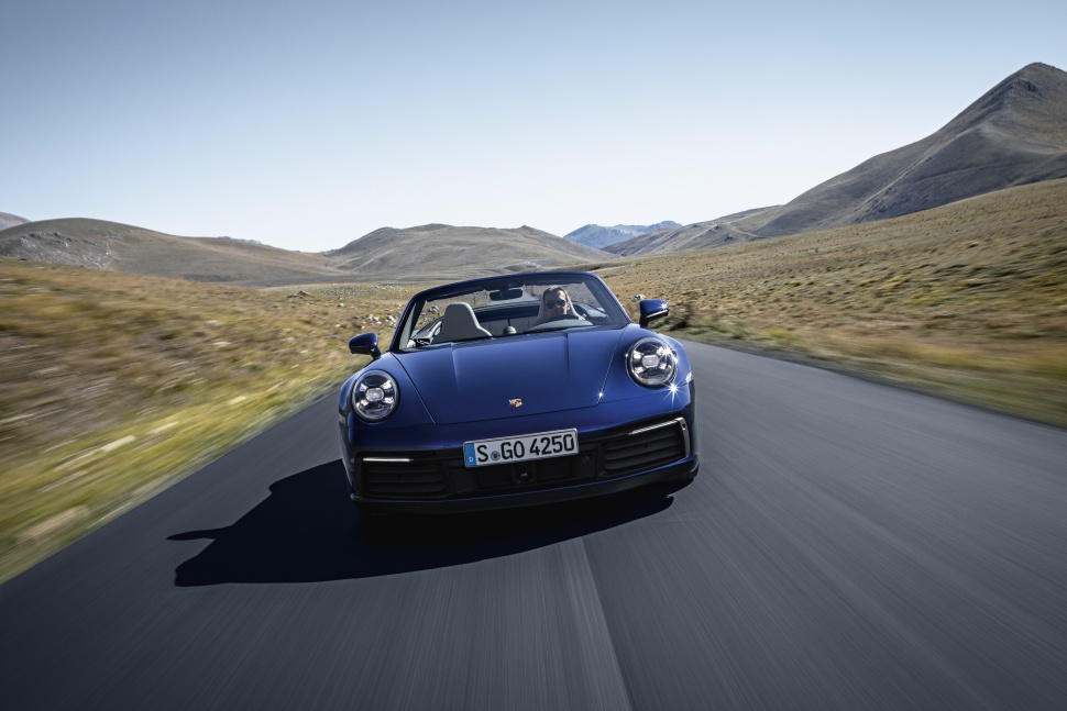 Porsche 911 technical specifications and fuel economy